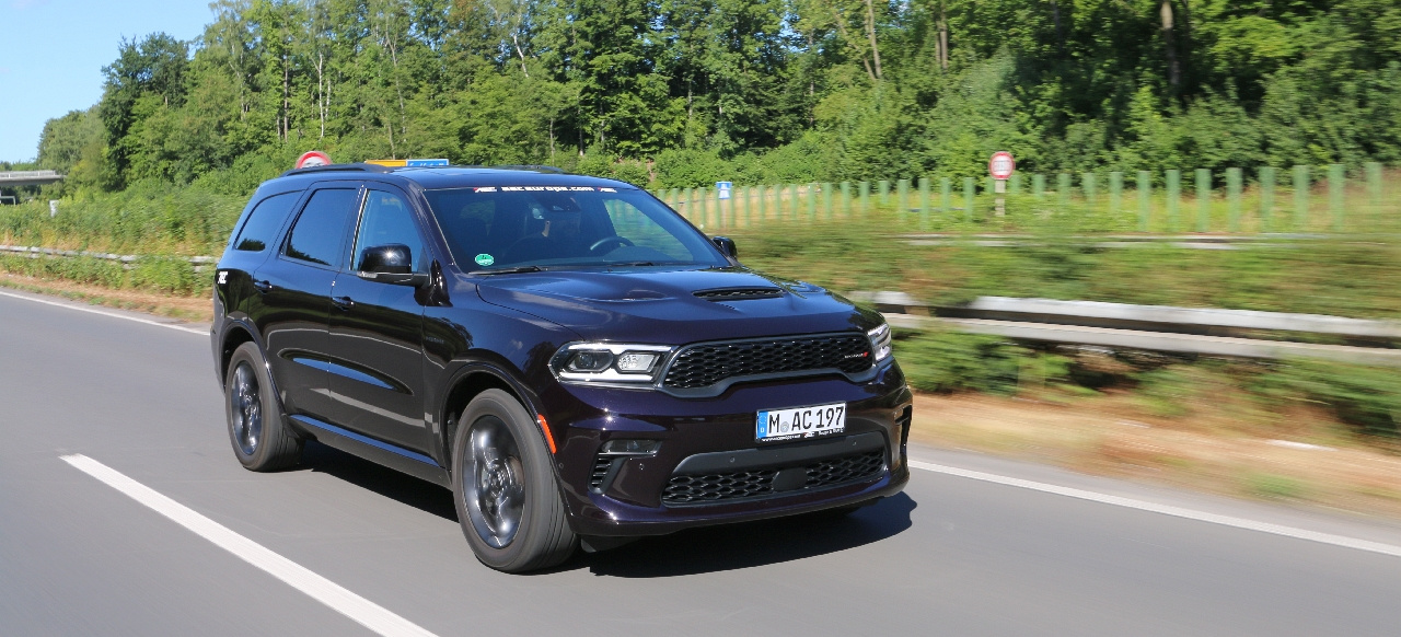 Fahrbericht Dodge Durango: Ein Dinosaurier zum Verlieben - News ...