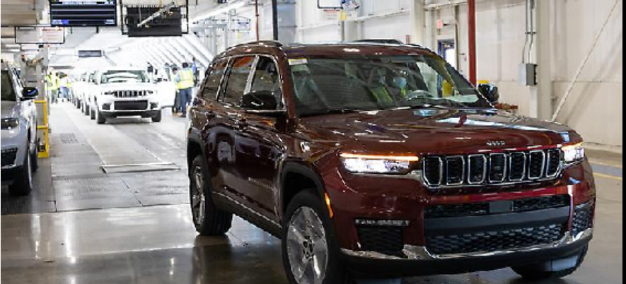 Motor City Detroit lebt: Stellantis eröffnet erstes neues Autowerk seit ...