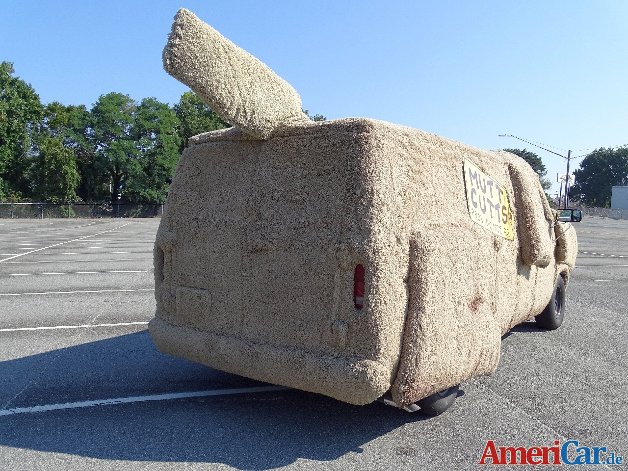 1987er Ford Econoline Mutt Cutts: Dumm und Dümmer - Movie Car Tribute ...