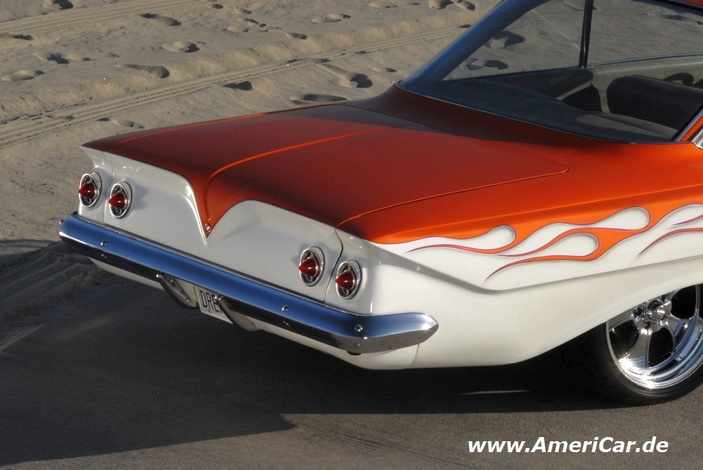 Up in Flames! Schicker US-Car Custom : Hot Car! 1961er Chevrolet Impala ...