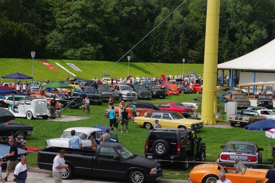 Hüpfende Autos & mehr bei der US-Car Show in Grefrath: US-Car Show, 20 ...