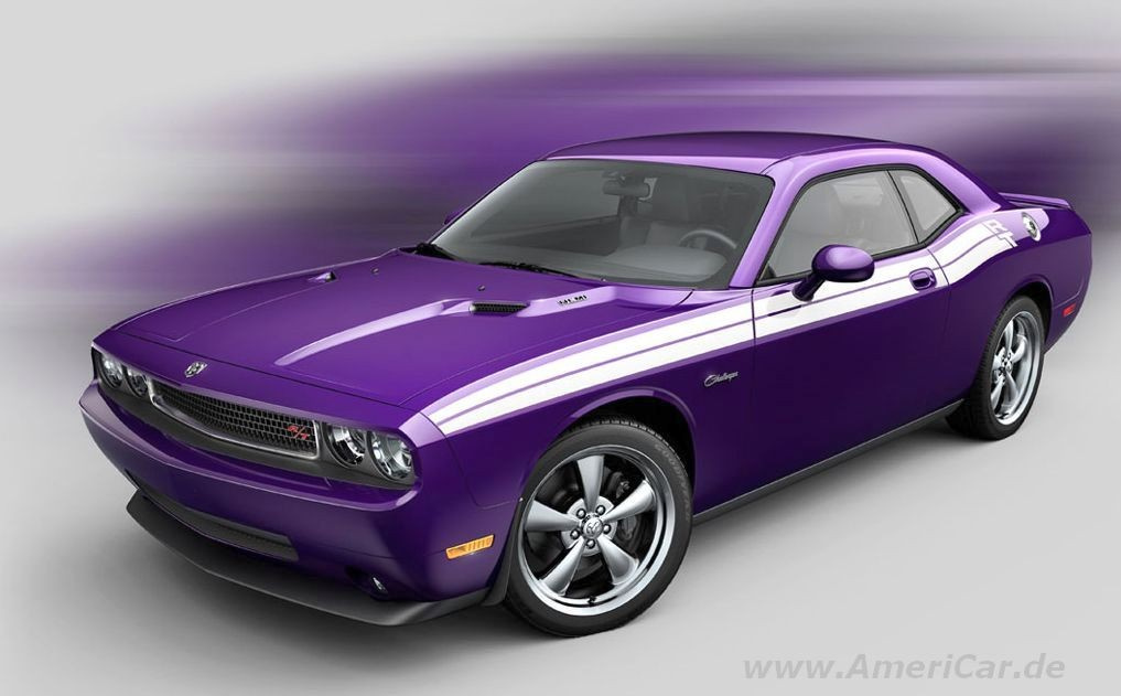 Dodge Challenger goes Plum Crazy : High Impact Color für den Modern ...